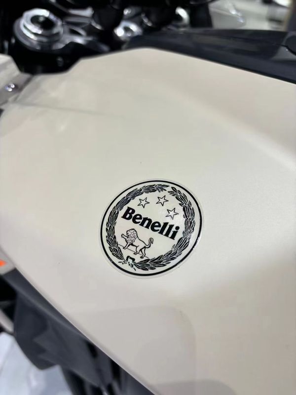 贝纳利TRK552：豪华配置平民价格，公路与越野的全能之选,摩托范