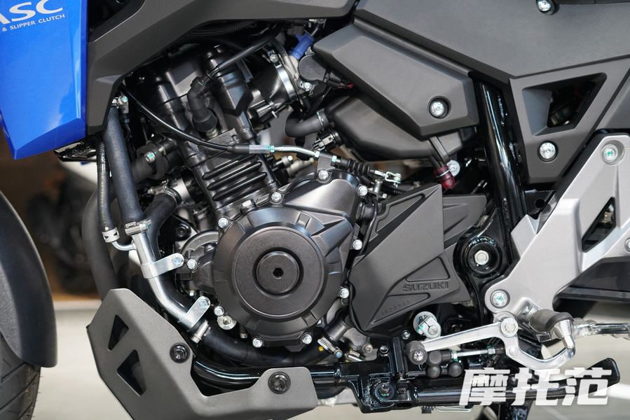 豪爵铃木三剑客之摩旅神车DL250,摩托范