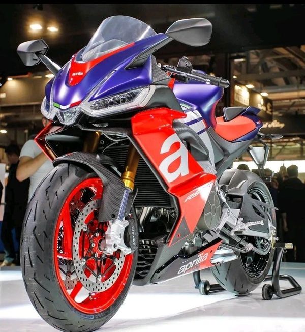 24年四缸遍地的时代，RS660还值得选吗？,摩托范