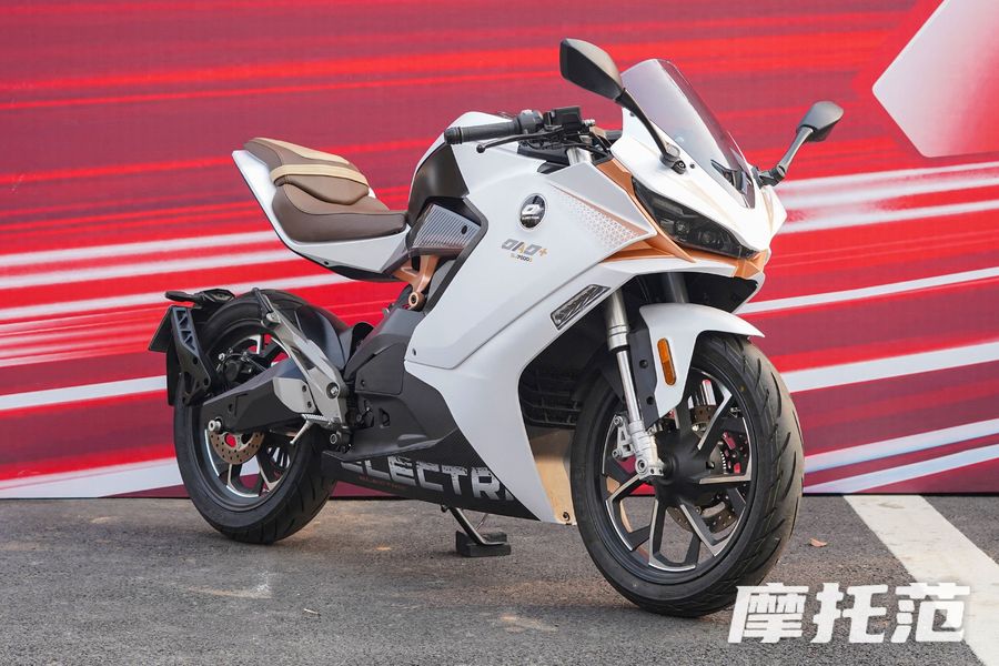 售价16999元，2025款 QJ OAO正式上市！,摩托范