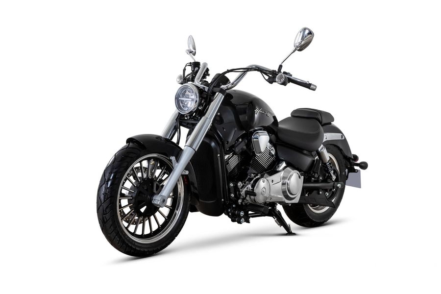 这才是真正的美式巡航！力帆V400评测：续航400km，长途旅行很惬意！,摩托范