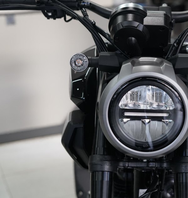 新上市12980的CB190TR比起16980的CBF190TR，到底是不是换汤不换药？,摩托范