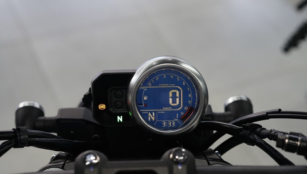 新上市12980的CB190TR比起16980的CBF190TR，到底是不是换汤不换药？,摩托范