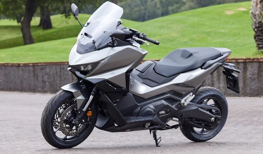 2025款NSS750（Forza750）：豪华踏板摩托车 “佛沙750”。,摩托范