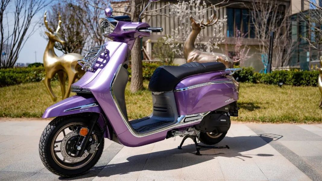 混动150踏板来啦！大阳VRX150上市，混动满配+续航450km，仅售11980元！,摩托范