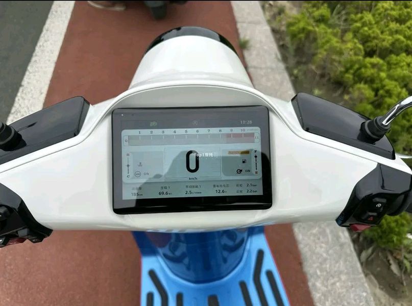 11980元起！春风150AURA双ABS+TCS+水冷全给齐，你还要再等等？,摩托范