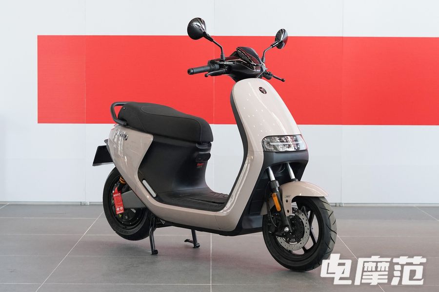 九号E150 MK2 电摩界的“六边形战士”，真香还是智商税？,摩托范