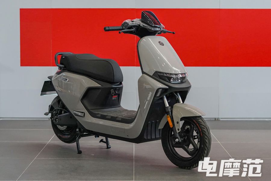 都市通勤新神器！九号远航家M95c+ Mk2 百公里续航+越级智驾，真能一周一充？,摩托范