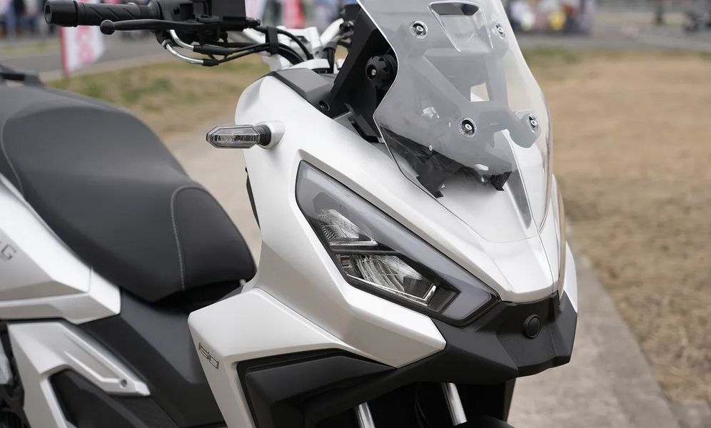 能跑500km还有TCS！光阳ADV150、复古KP150两款新车亮相，价格有惊喜？,摩托范