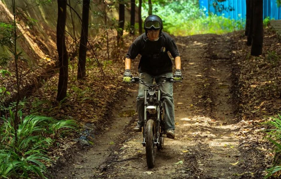 到手价5699元，玩味十足的潮流电自！森蓝EX1深度体验！,摩托范