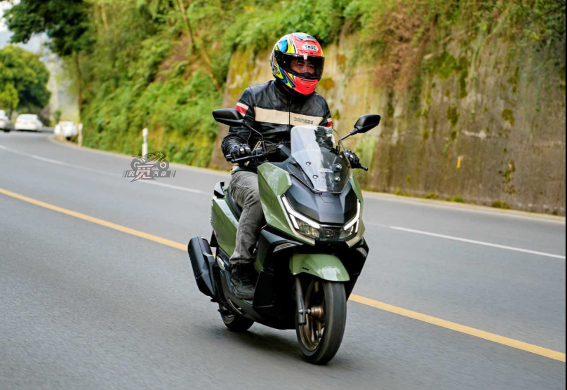 测评新大洲本田NS150GX︱师出名门,摩托范