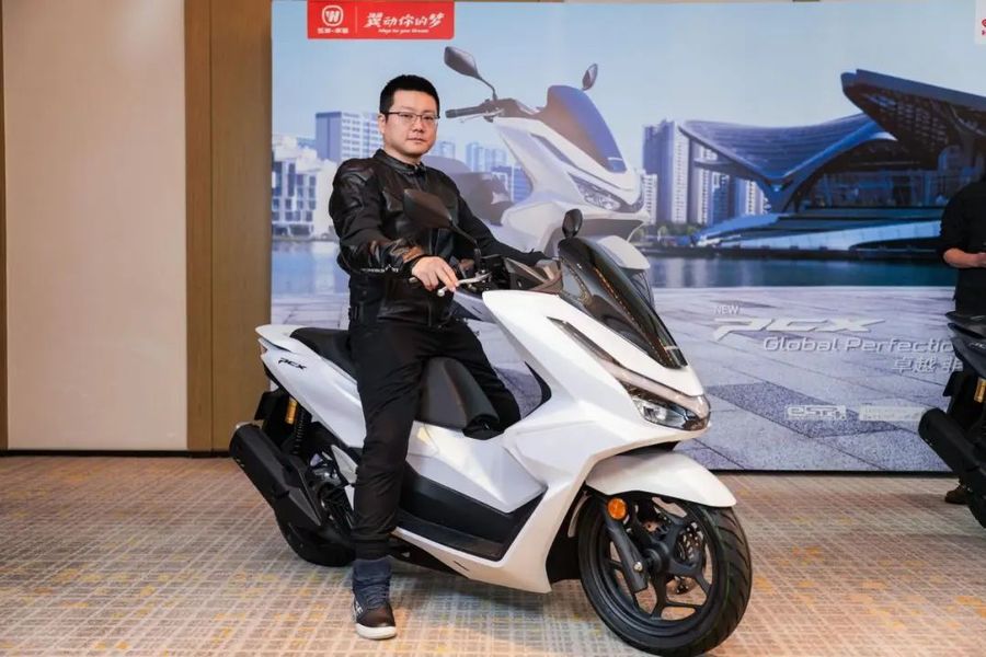 详细测评2025款本田PCX160︱全球典范,摩托范