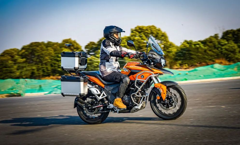 金鹏800adv,春风800adv_大山谷图库