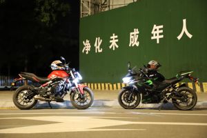 贝纳利摩托车,蓝宝龙 BN302S报价及图片-摩托范-哈罗摩托车官网