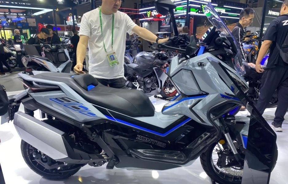 本田X-ADV劲敌登场：升仕368G，硬派跨界踏板揭秘,摩托范