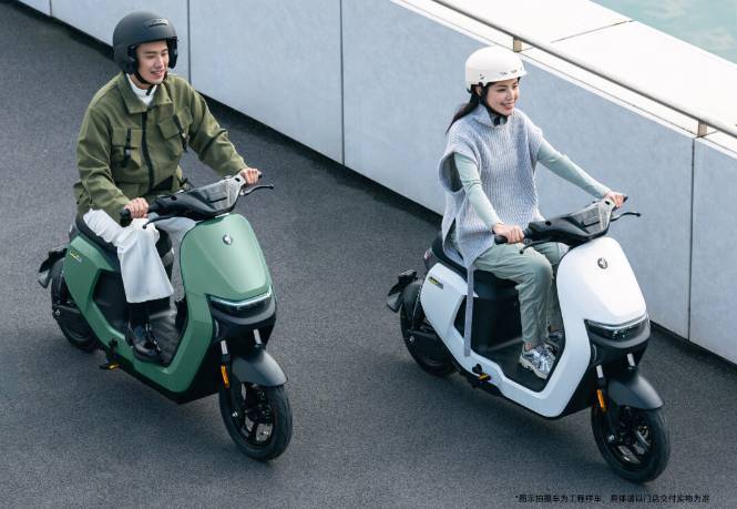 九号最新发布的电自 Nz90 VS Cz90：哪款更适合你？深入对比解析！,摩托范