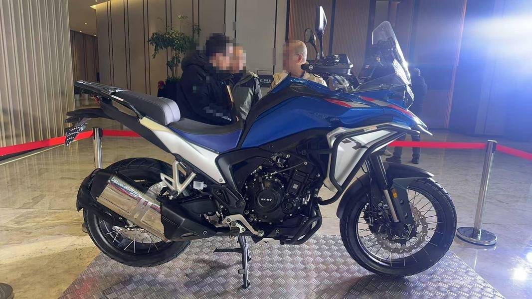 凯越625X ADV实车照曝光：焕新外观，公路性能新选择，定价或比春风700要低？,摩托范