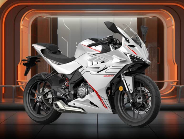 赛科龙RC250 2025款真实体验：单摇臂干到1万6，老车主哭麻了！,摩托范