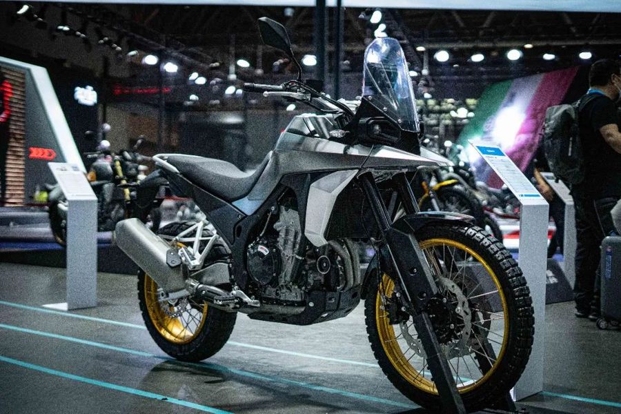 凯越800adv,凯越800rr_大山谷图库