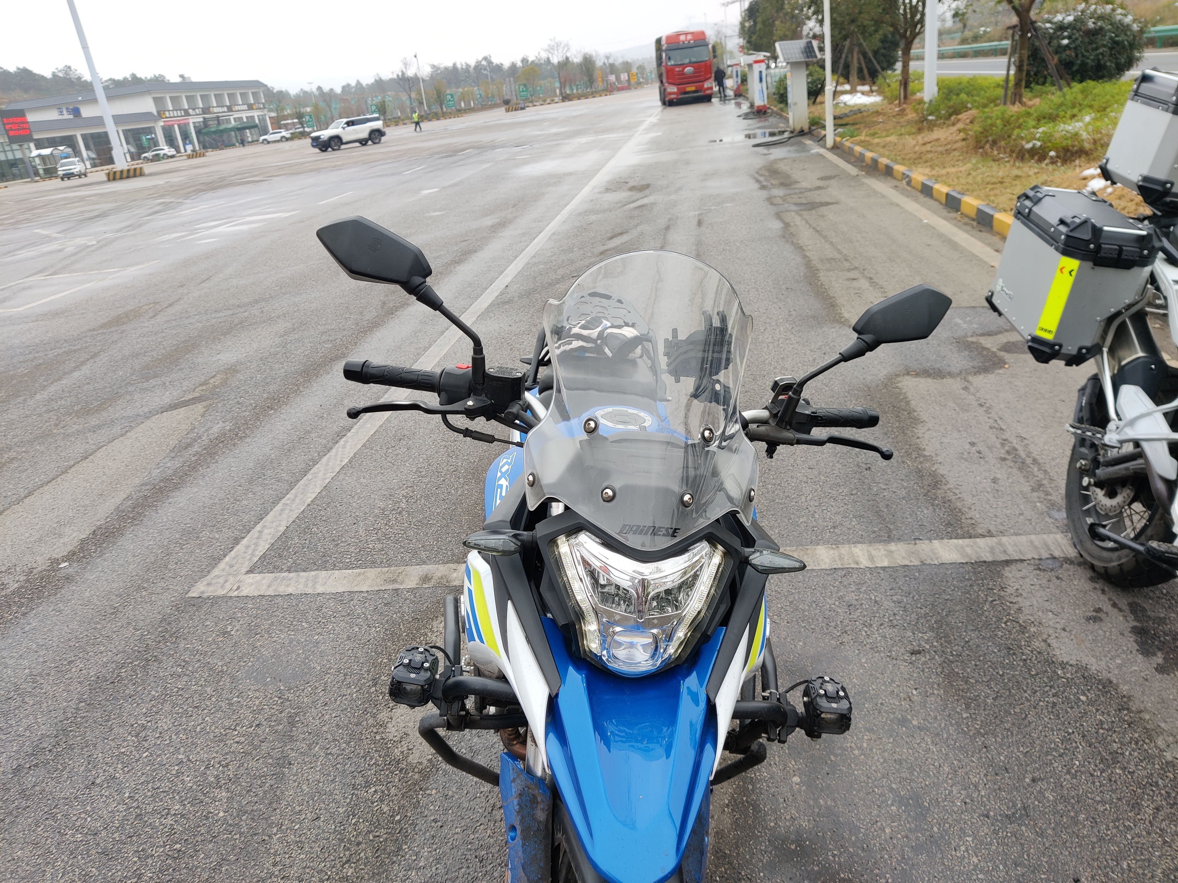 赛科龙摩托车,RX3报价及图片-摩托范-哈罗摩托车官网