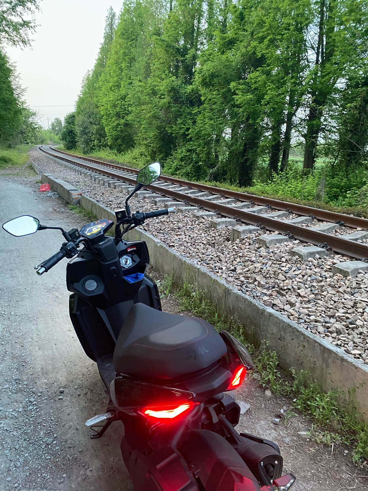 SYM三阳摩托车,DRG报价及图片-摩托范-哈罗摩托车官网