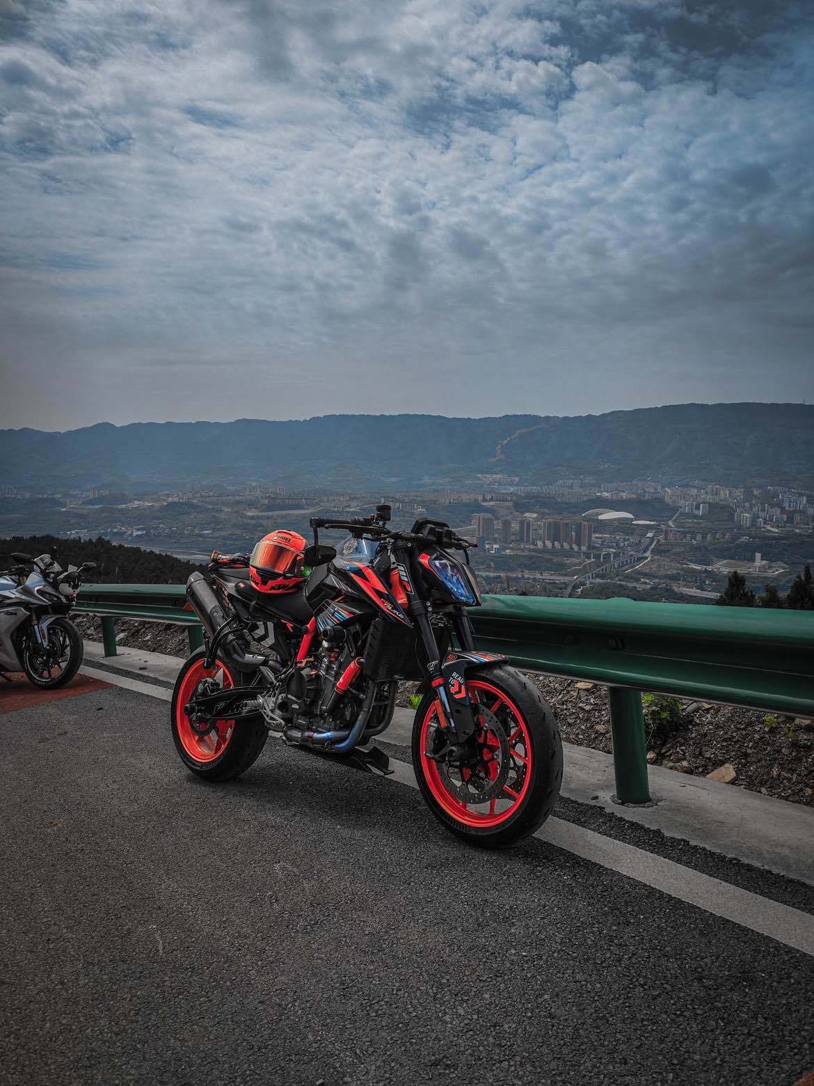 KTMR2R摩托车,890 Duke报价及图片-摩托范-哈罗摩托车官网