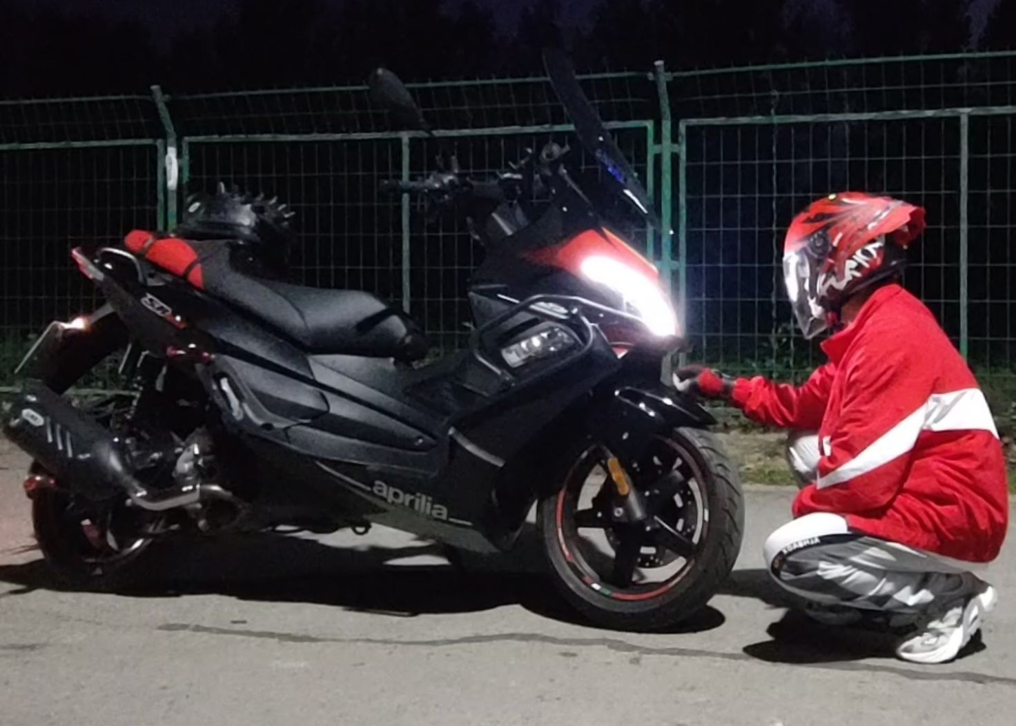 宗申阿普利亚摩托车,SR Max 250报价及图片-摩托范-哈罗摩托车官网