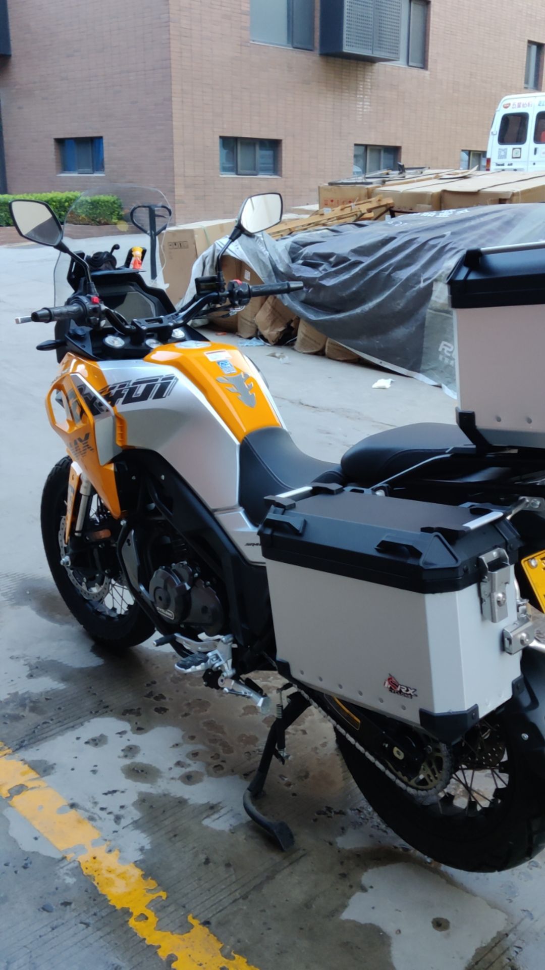 赛科龙摩托车,RX401报价及图片-摩托范-哈罗摩托车官网