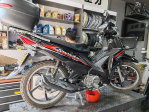 豪爵摩托车,UT110报价及图片-摩托范-哈罗摩托车官网