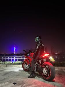 摩迪威摩托车,800RR报价及图片-摩托范-摩托车官网