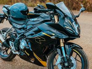 贝纳利摩托车,龙卷风 Tornado 302R报价及图片-摩托范-摩托车官网