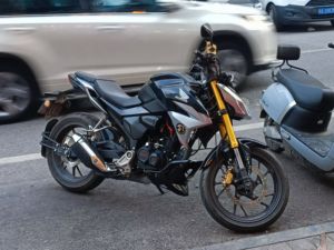 五羊本田摩托车,CB190R 暴锋眼报价及图片-摩托范-摩托车官网