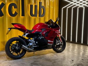 摩迪威摩托车,800RR报价及图片-摩托范-摩托车官网