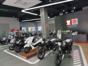 豪爵摩托车,GZS150报价及图片-摩托范-摩托车官网